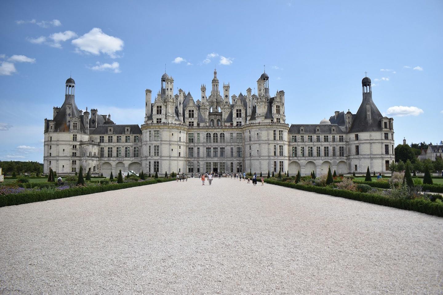 15 Breathtaking Castles in France You Must Visit (And How to Get There)